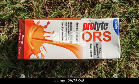 Prolyte ORS drink in orange flavor from Cipla brand. Orang liquid ...