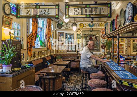The Mason Arms pub in Teddington , United Kingdom Stock Photo - Alamy