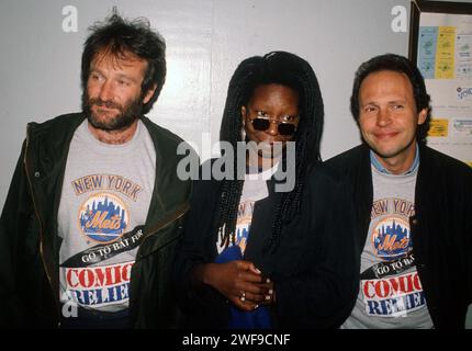 Billy Crystal, Whoopi Goldberg and Robin Williams rehearsing for Comic ...