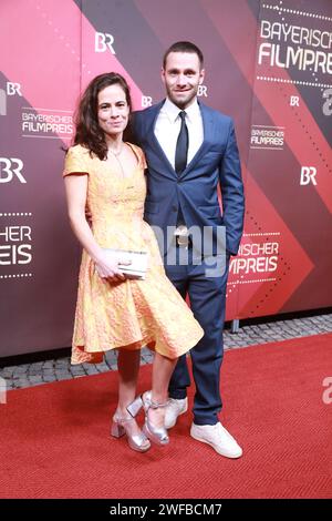 Maya Haddad bei der Verleihung des 45. Bayerischen Filmpreises 2023 im ...