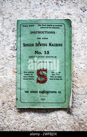 Vintage instruction booklets for Singer electric motors,family sewing ...