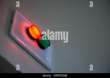 CT scan indicator light on. Hospital Stock Photo - Alamy
