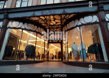 Art Nouveau architecture style of Zara Building (originally Boots ...