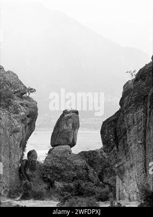 Meteors (from Greek. μετωωρα translates as "floating in the air") are ...