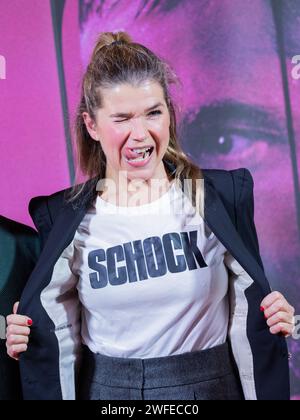 30 January 2024, North Rhine-Westphalia, Kšöln: Anke Engelke and Denis ...