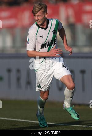 Josh Doig of US Sassuolo Calcio carries the ball during the soccer ...