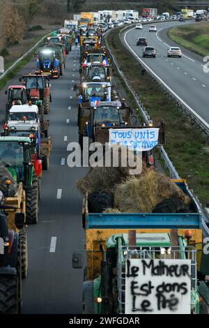 France, Bordeaux, 29 January 2024, Farmers' demonstration, blockade of ...