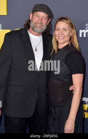 Troy Kotsur mit Ehefrau Deanne Bray bei der Premiere der 12. Staffel ...