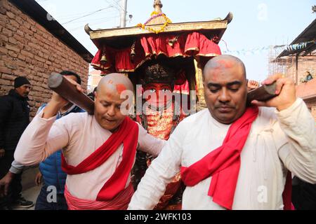 Nepal s Red God returns back to Patan Devotees carry the chariot of ...