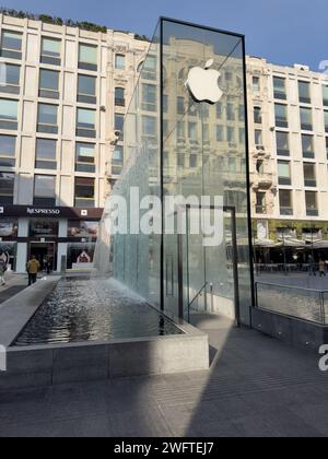 The beautiful Apple store, in Piazza Liberty, Milan, Italy Stock Photo ...