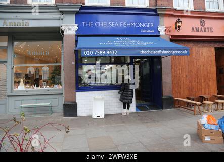 The Chelsea Fishmonger and a Parade of Shops Cale Street Chelsea London ...