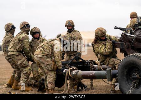 Artillery Soldiers with Alpha "Gator" Battery, 3rd Battalion, 320th ...