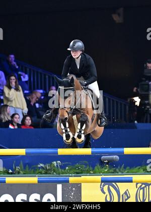 AMSTERDAM - Aura Vasama with Canto Bruno during the Longines FEI ...