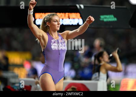Molly CAUDERY participating in the Pole Vault at the World Athletics ...