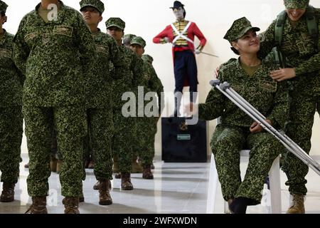 Female recruits with the Infatería de Marina Colombia (Colombian Marine ...
