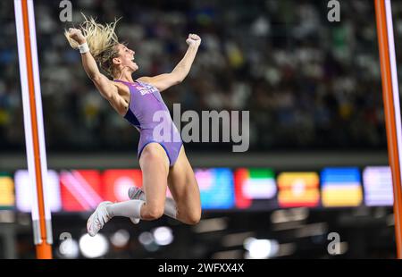 Molly CAUDERY participating in the Pole Vault at the World Athletics ...