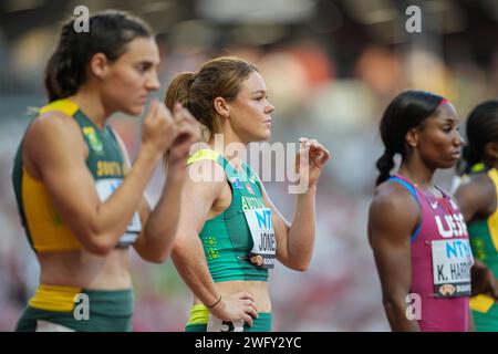 Hannah JONES participating in the 100 meters hurdles at the World ...