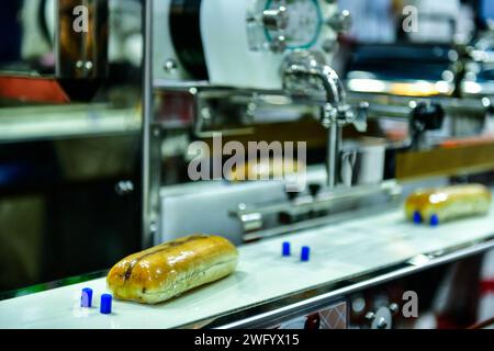 Automatic hamburger buns production line on conveyor belt equipment ...