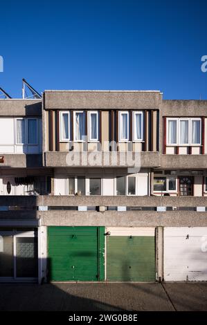 Brutalist concrete architecture on council flats at Elephant & Castle ...