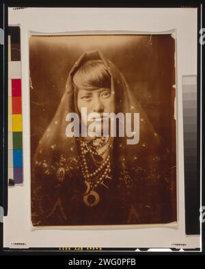 An Acoma woman, c1905. Head-and-shoulders portrait of an Acoma woman ...