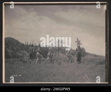 Apache dancers, c1906 Stock Photo - Alamy