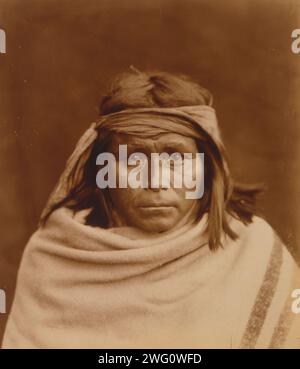 Tah-Lay, Apache? Indian, head-and-shoulders portrait, facing front ...
