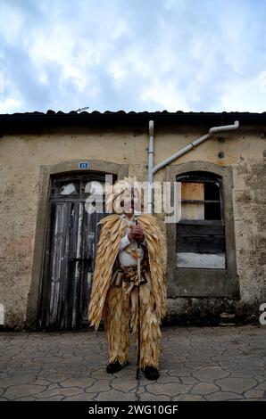 Follateiro of Lobios in meeting masks of Vilariño de Conso, Ourense ...