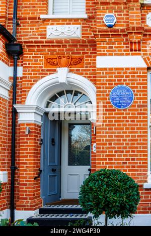 Red plaque on a house where George Orwell lived 1936-1940 in the ...