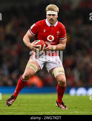 Aaron Wainwright of Wales makes a break. Wales v Japan, 2025 Quilter ...