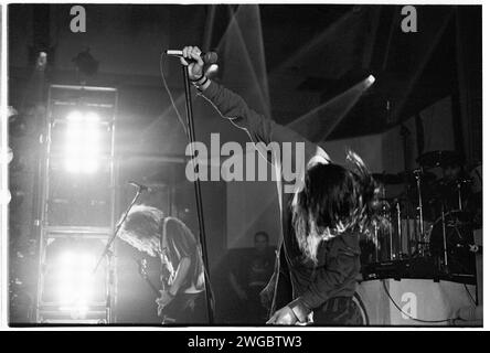 NEDS ATOMIC DUSTBIN, PEAK ERA TOUR, 1992: John Penney singer, Alex ...