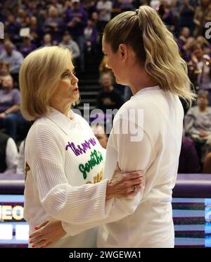 Florida head coach Kelly Rae Finley, left, talks with guard Liv McGill ...