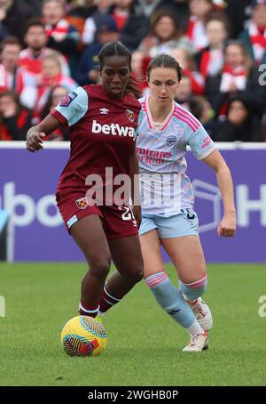 Emily Fox (Arsenal 2) during the Women's Super League game between ...
