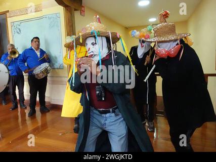 CUENCA-LANZAMIENTO CARNAVAL DE LOS RUCOS NULTI. Cuenca,Ecuador 5 de ...
