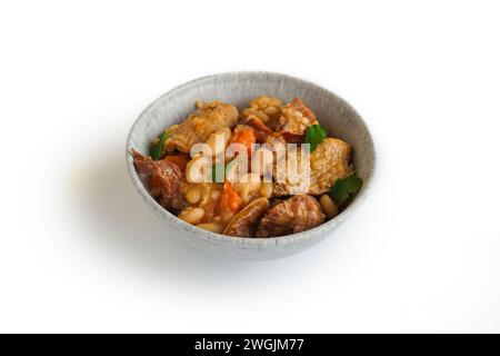 Tripas a Moda do Porto - Tripe stew on the white table Stock Photo - Alamy