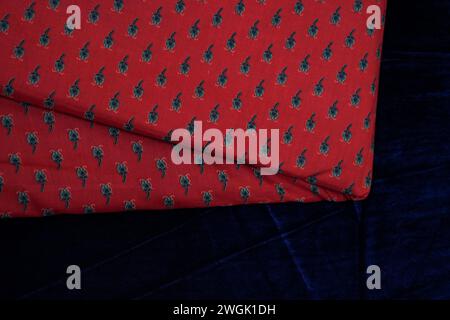 indian saree collections for onam, pongal and wedding. Textured Fabric ...