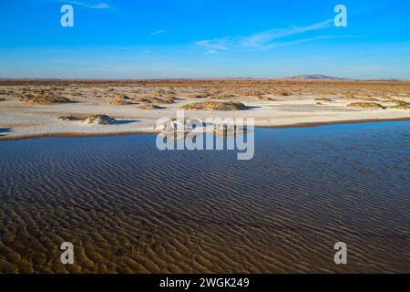 (Marsh) Flat sedimentary water basin not full of water Stock Photo - Alamy