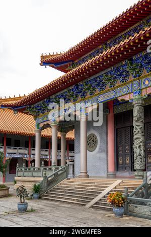 A magnificent and exquisite Chinese Buddhist temple hall Stock Photo ...