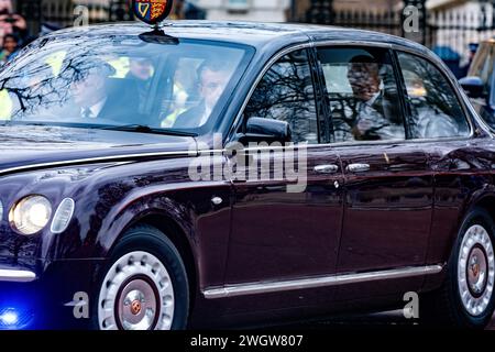 King Charles and the Queen Consort leave Cardiff Castle in the royal ...