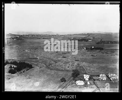 Auckland - panorama from Mount Eden (C.011129) (Te Pou Hawaiki Stock ...