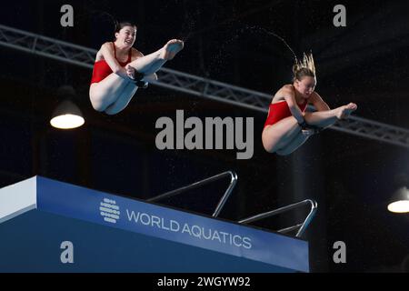 Andrea Spendolini-Sirieix (L) and Lois Toulson in action during the ...