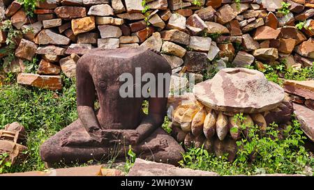 Body without the head of Mahavir Jain in the Jain Temple, Peenjana ...