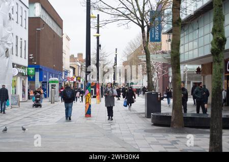 Slough, Berkshire, UK. 7th February, 2024. Litter dumped in the ...