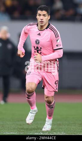 Inter Miami forward Luis Suárez (9) heads the ball during the first ...