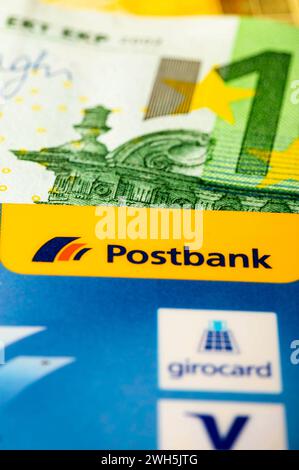 Girocard der Postbank. Girocard ist ein gemeinsames, nationales ...