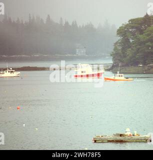 Boats and harbors go together Stock Photo - Alamy