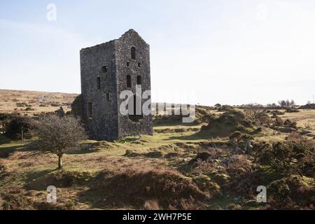 The ruins of copper mine buildings on Caradon Hill on Bodmin Moor in ...