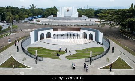Monumen Perjuangan Rakyat Jawa Barat - Monju Monument. Bandung ...