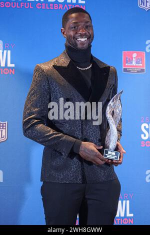 Dallas Cowboys safety Markquese Bell runs a play during training camp ...