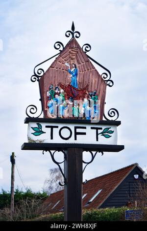 Village Sign in Toft, Cambridgeshire (east side, with illustration of ...