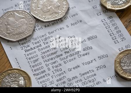 Tesco Shopping Receipt Stock Photo - Alamy